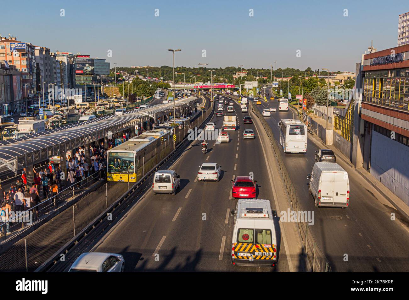 Metrobus line hi-res stock photography and images - Alamy