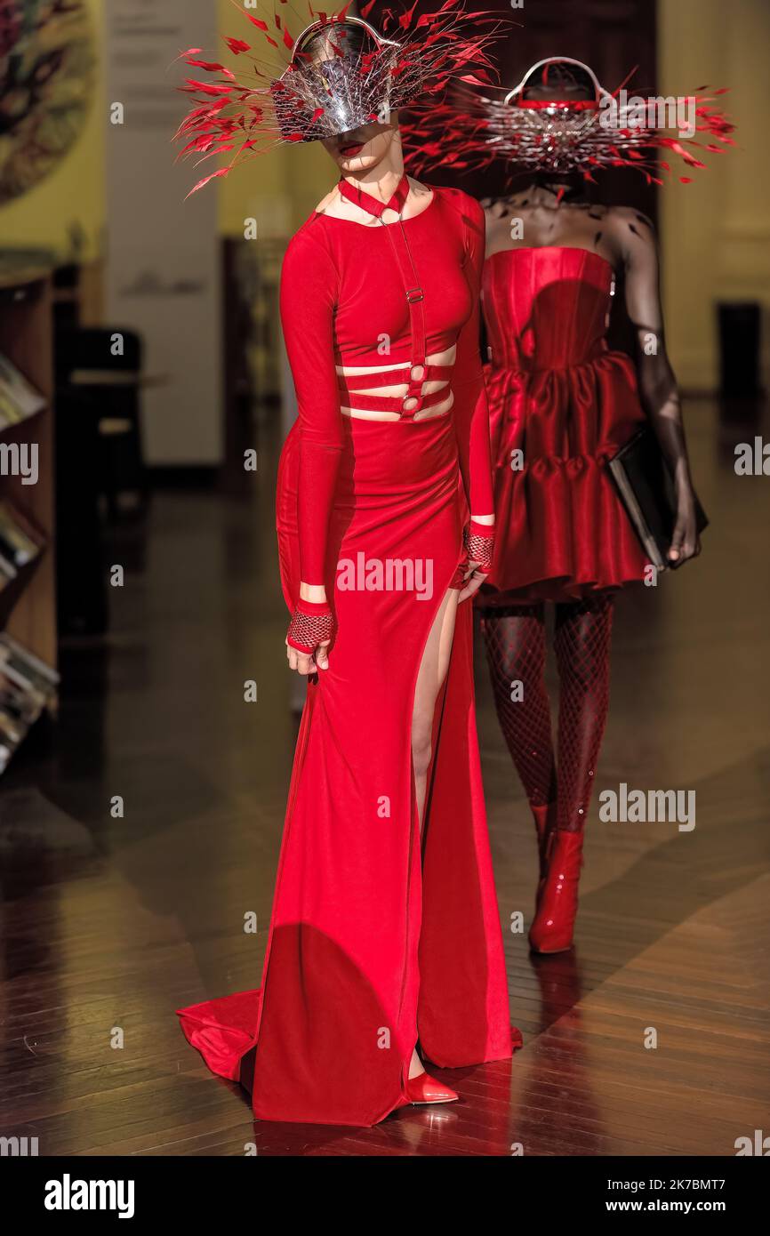Melbourne, Australia, 10 October, 2022. Models dressed in a designs by ...