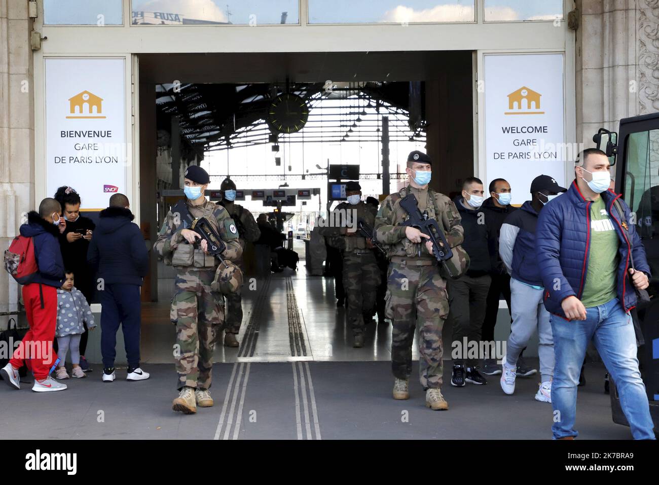 Paris surveillance operation hi-res stock photography and images - Alamy