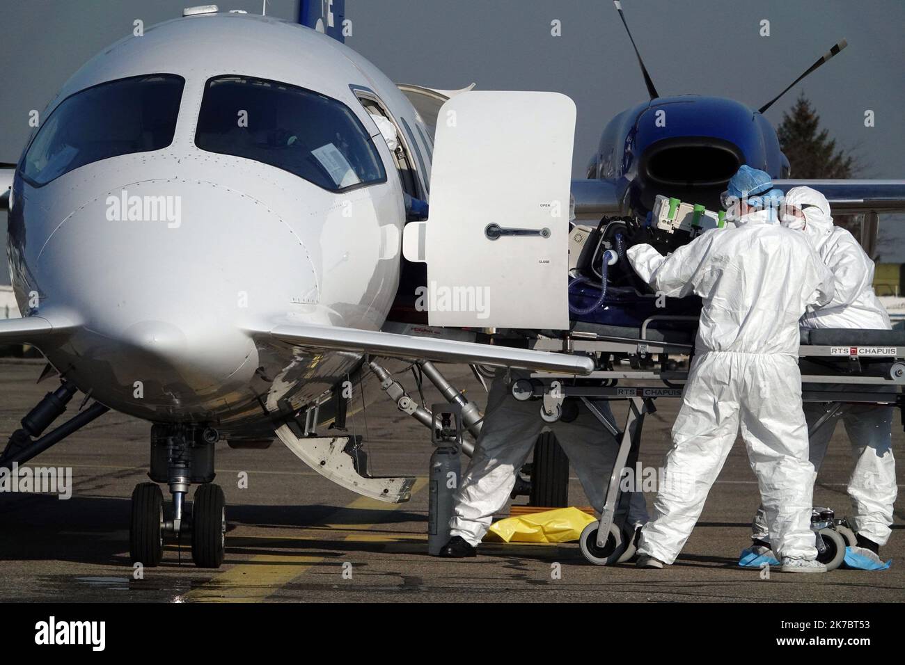 ©PHOTOPQR/DNA/Franck DELHOMME ; Entzheim ; 06/11/2020 ; Deux malades du ...