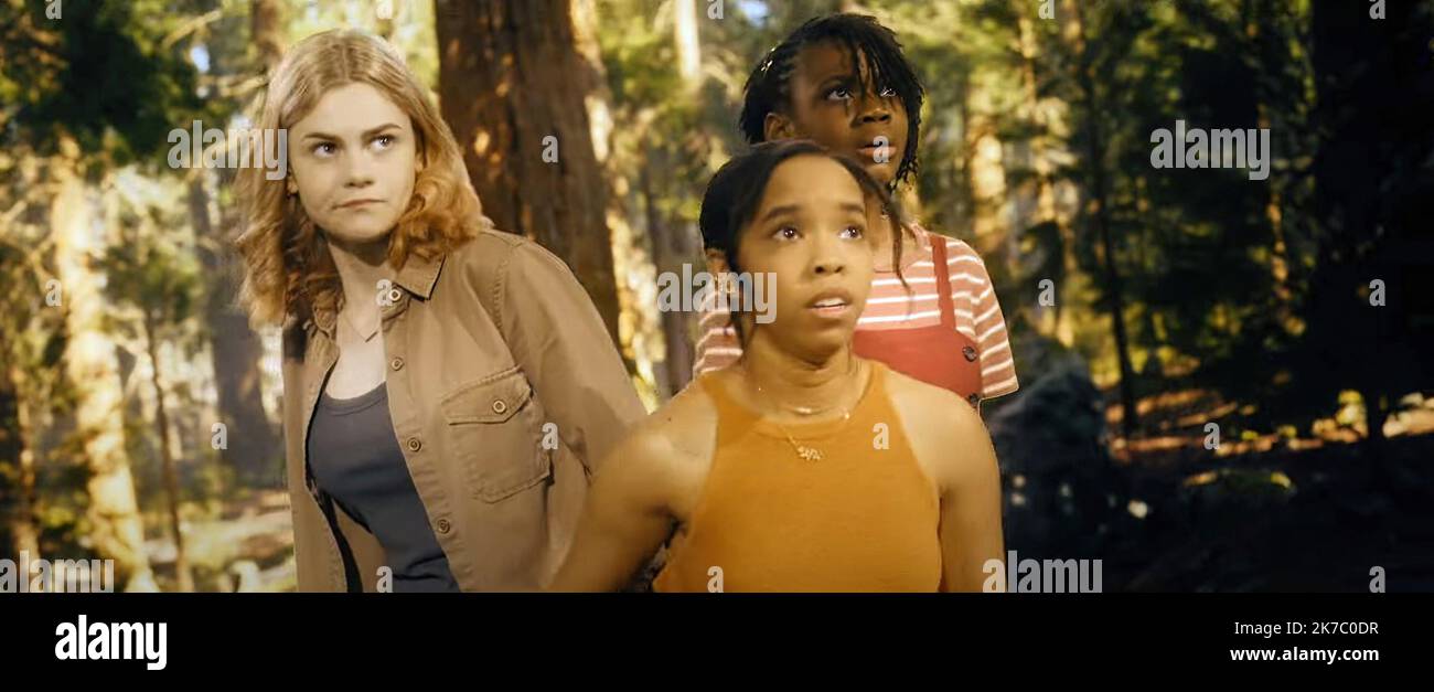 GUARDIANS OF TIME, from left: Samantha Ryan, Carley Coleman, Nia Salaam ...