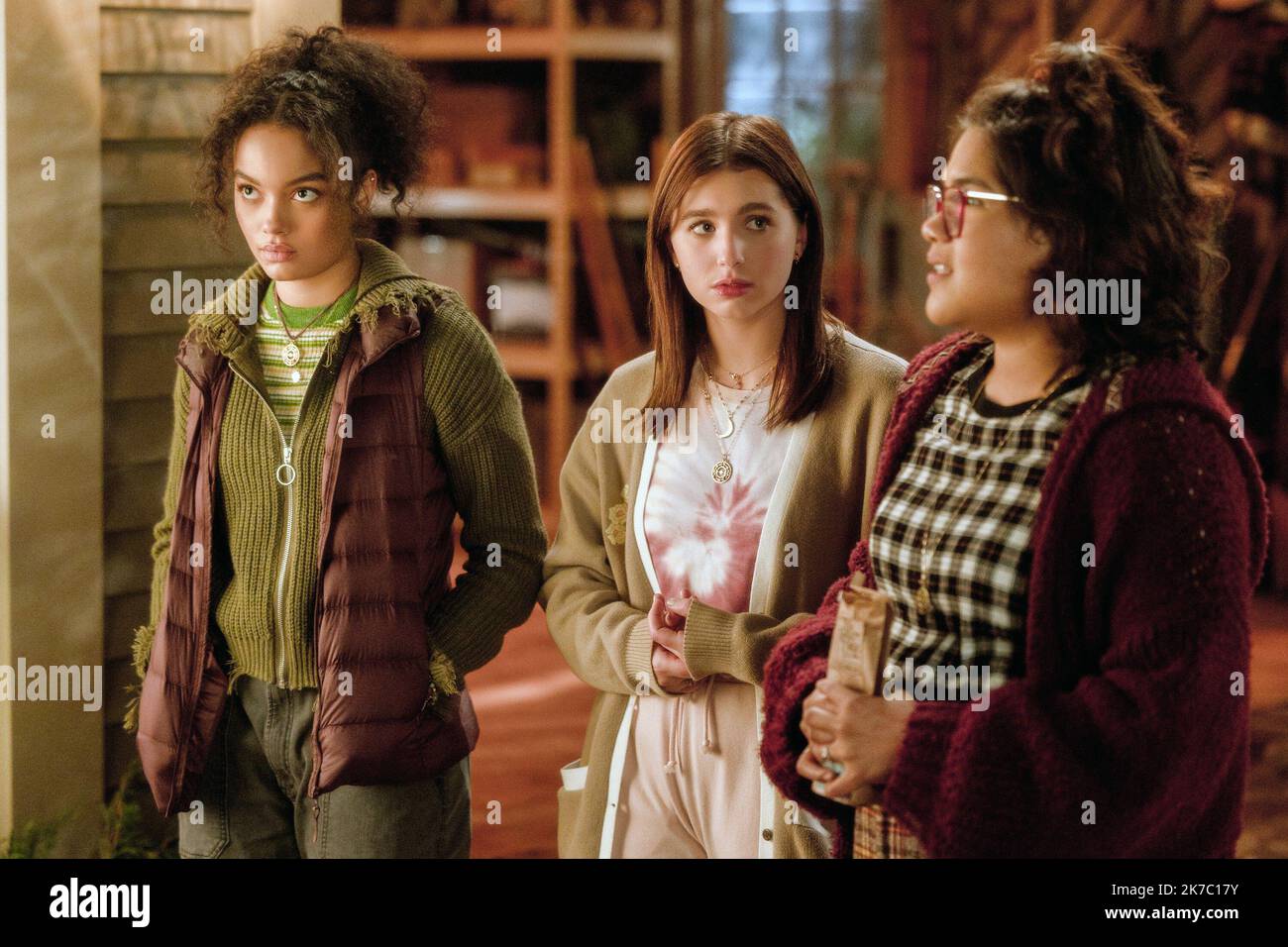HOCUS POCUS 2, from left: Whitney Peak, Lilia Buckingham, Belissa ...