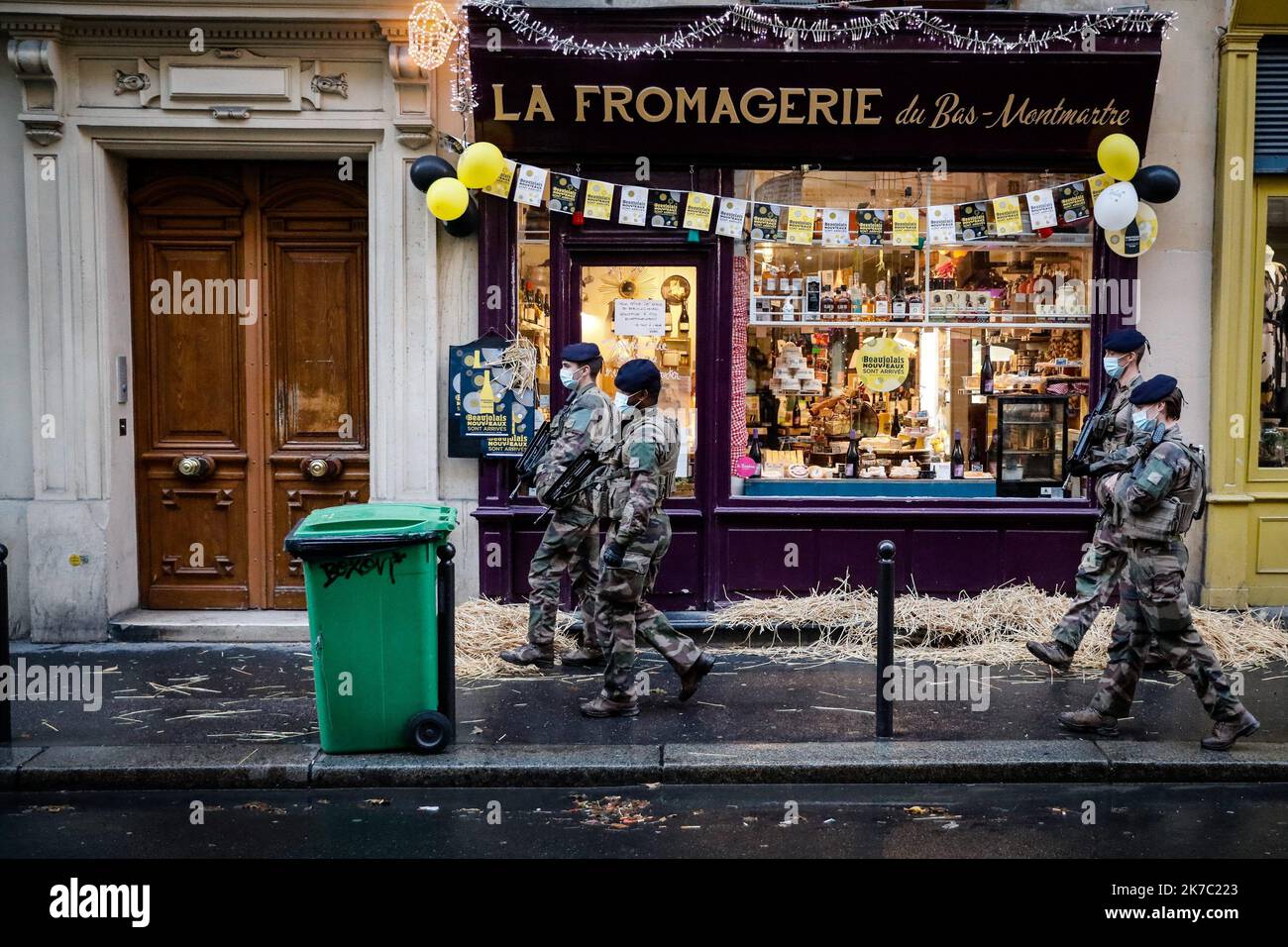 ©Thomas Padilla/MAXPPP - 19/11/2020 ; Paris, FRANCE ; PATROUILLE AVEC ...