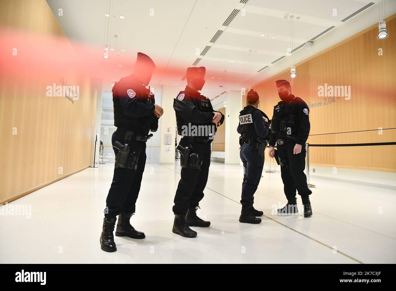 Loi ppl hi-res stock photography and images - Alamy