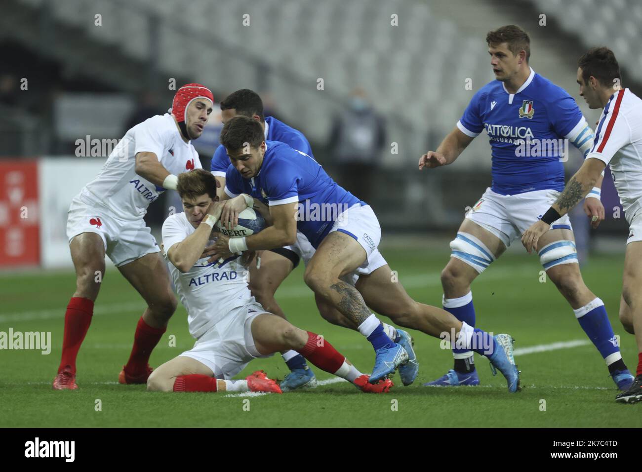 Matthieu jalibert france 2020 rugby hi-res stock photography and images ...