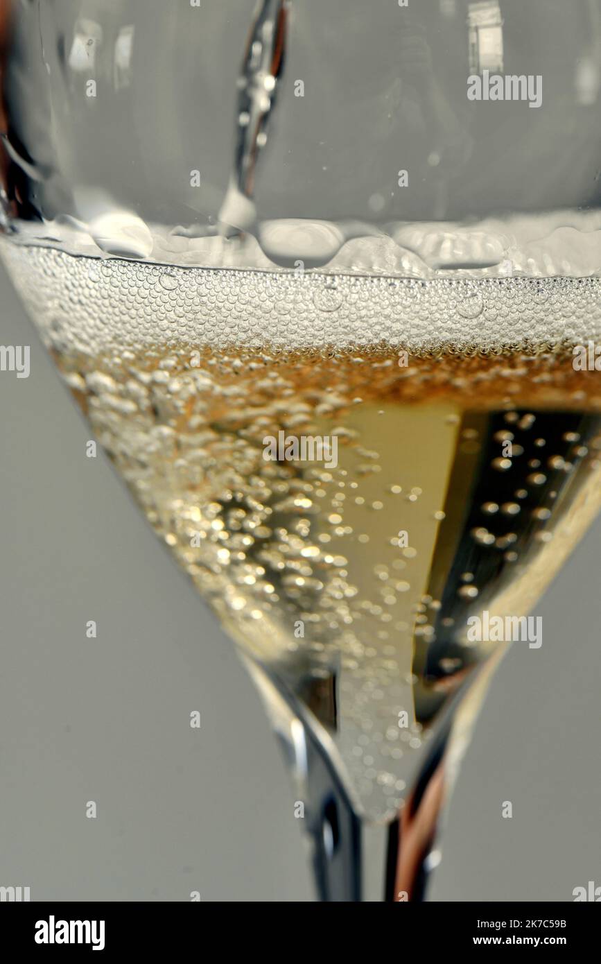 Bulles de verre hi-res stock photography and images - Alamy