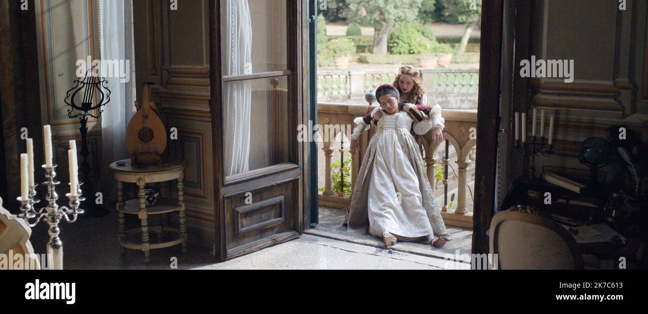 ROSALINE, from left: Isabela Merced, Kaitlyn Dever, 2022. © 20th ...