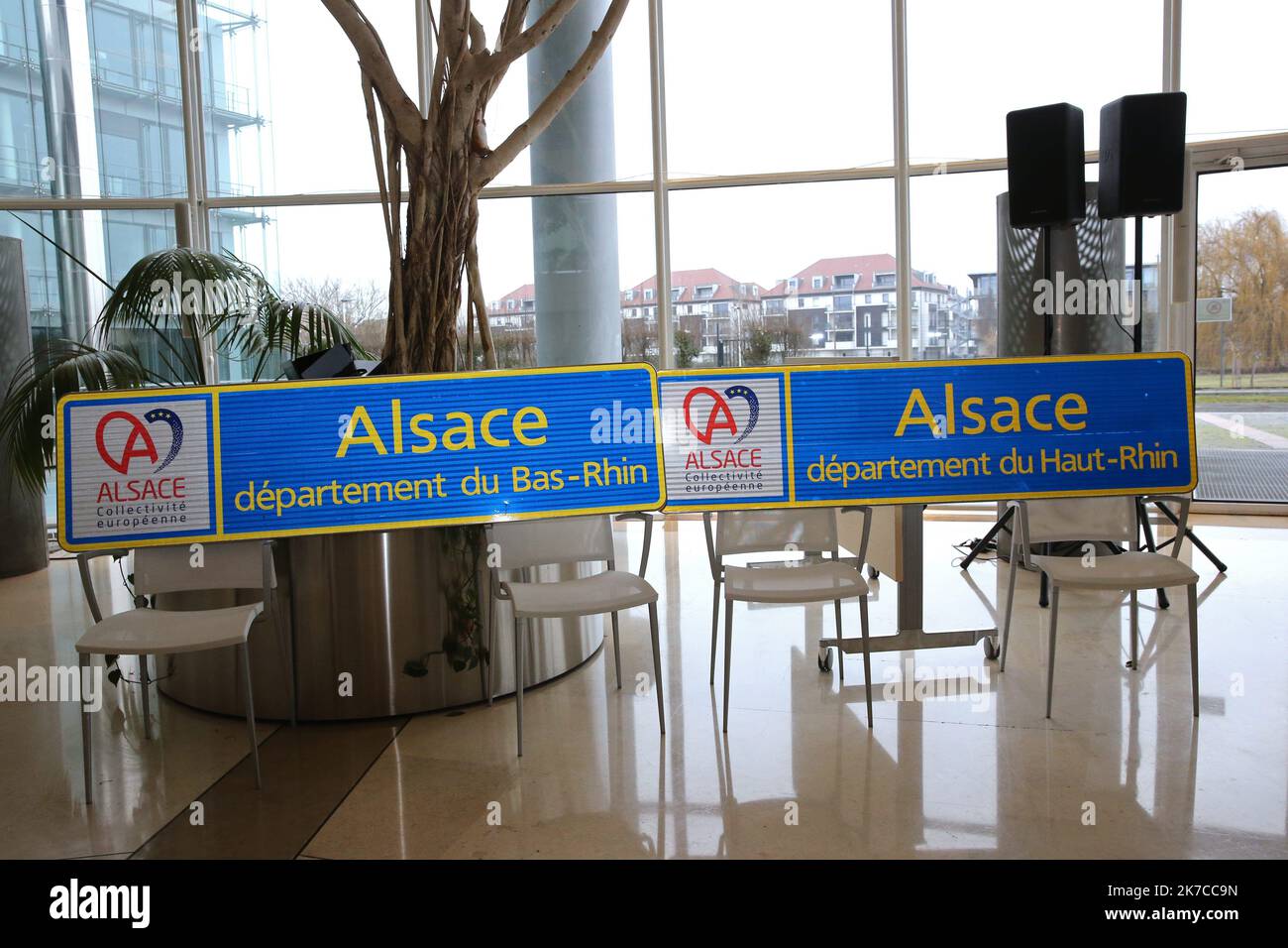 Panneau routiers hi-res stock photography and images - Alamy