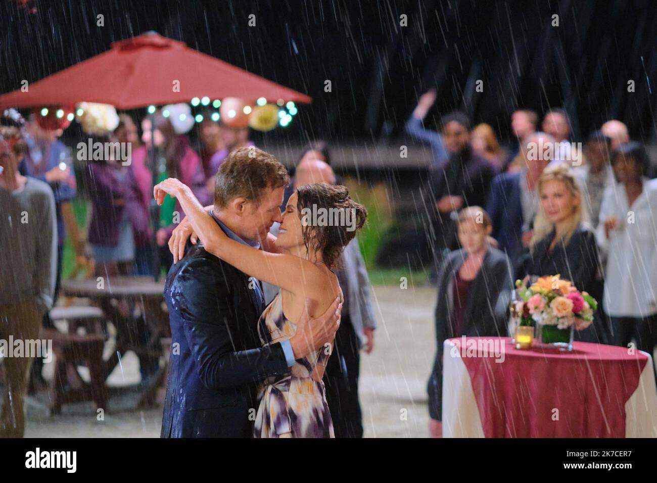 MID-LOVE CRISIS, (aka MID LOVE CRISIS), front: James Tupper, Teri ...