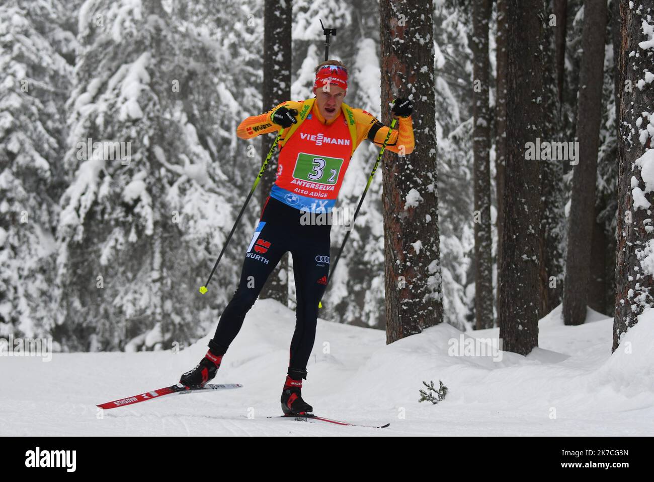3 x 5 km relay hi-res stock photography and images - Alamy