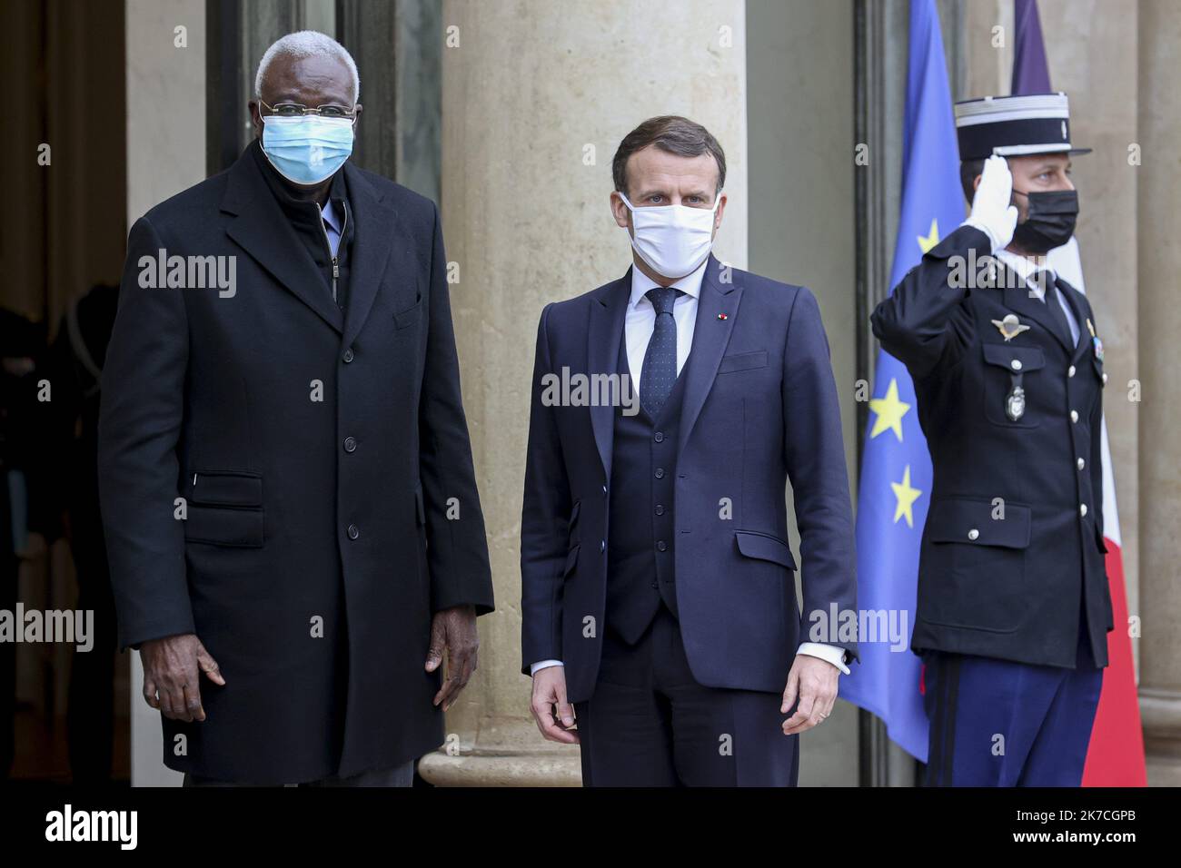 ©Sebastien Muylaert/MAXPPP - French President Emmanuel Macron greets ...