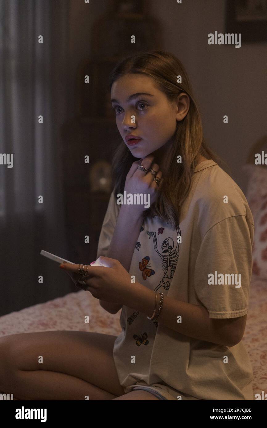 THE WATCHER, Isabel Gravitt as Ellie Brannock, (Season 1, ep. 104 ...