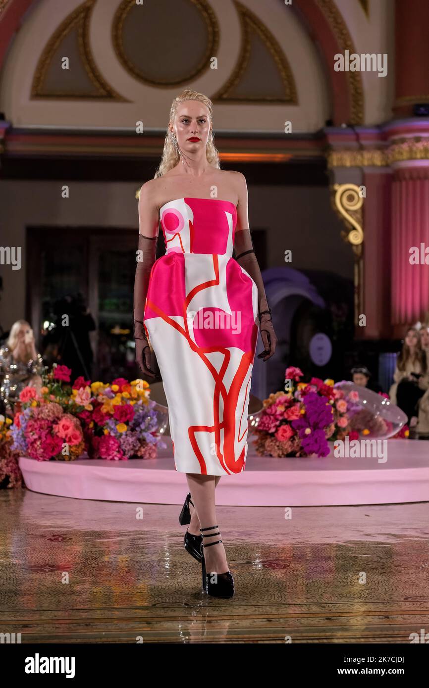 Melbourne, Australia, 16 October, 2022. A model wearing an outfit by ...