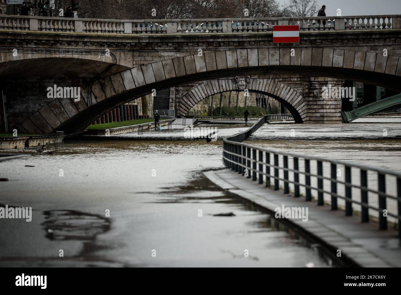 ©Thomas Padilla/MAXPPP - 03/02/2021 ; Paris, FRANCE ; CRUE DE LA SEINE. The banks of Seine river ...