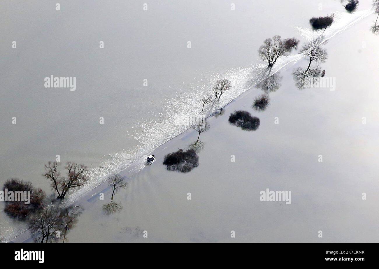 Inondations voiture hi-res stock photography and images - Alamy