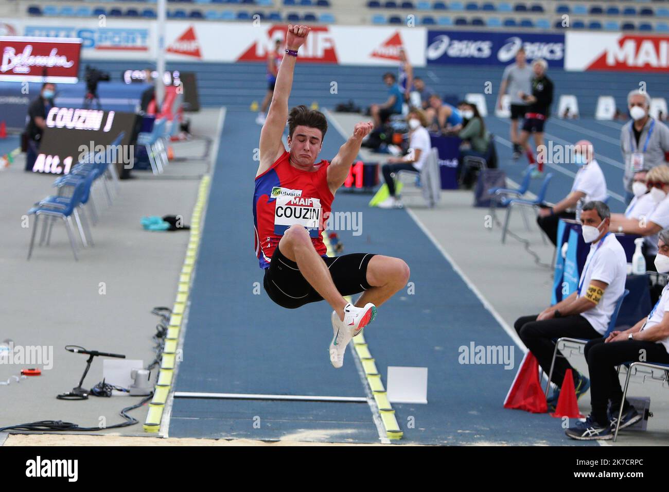 Indoor athletics championships hi-res stock photography and images - Alamy