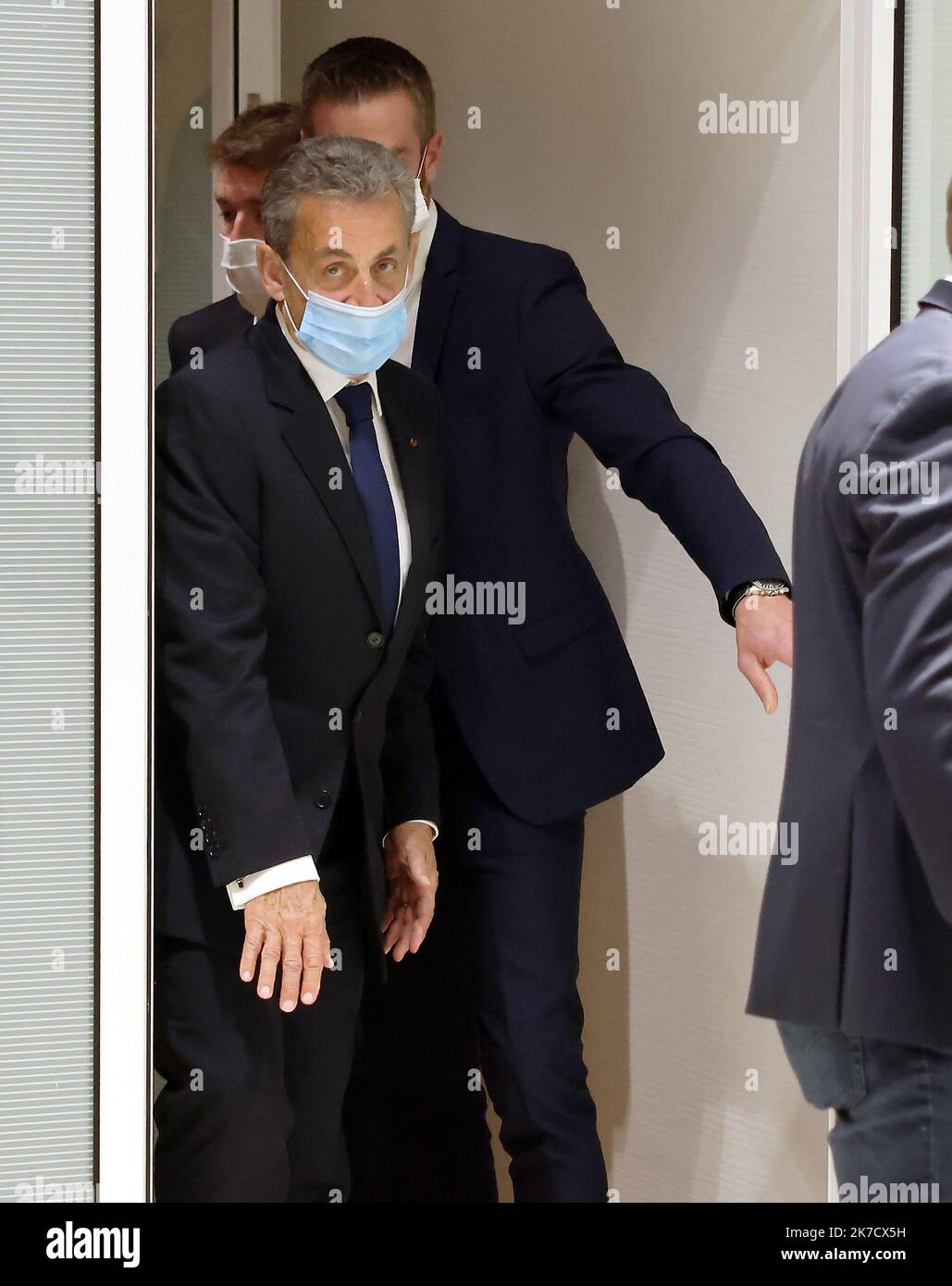 Trafic parisien hi-res stock photography and images - Alamy