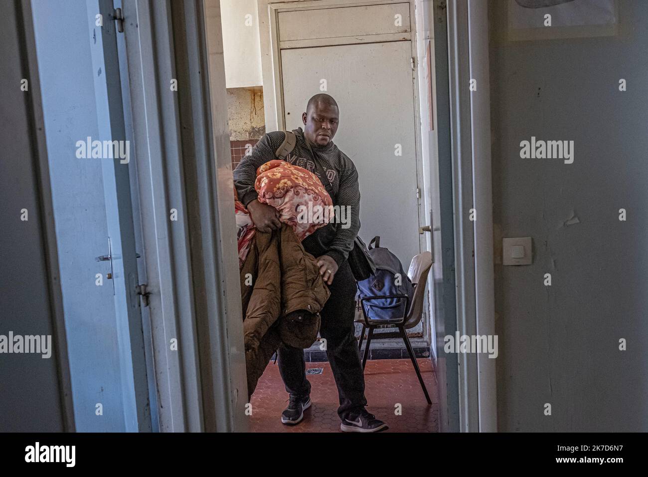 Quitter famille hi-res stock photography and images - Alamy