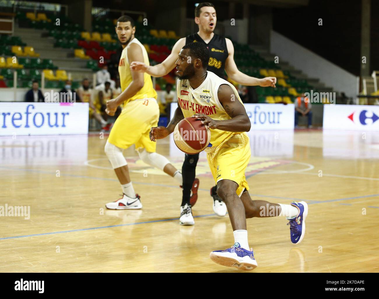Thierry Larret / Maxppp. Basket Pro B: JA Vichy Clermont Metropole vs ...