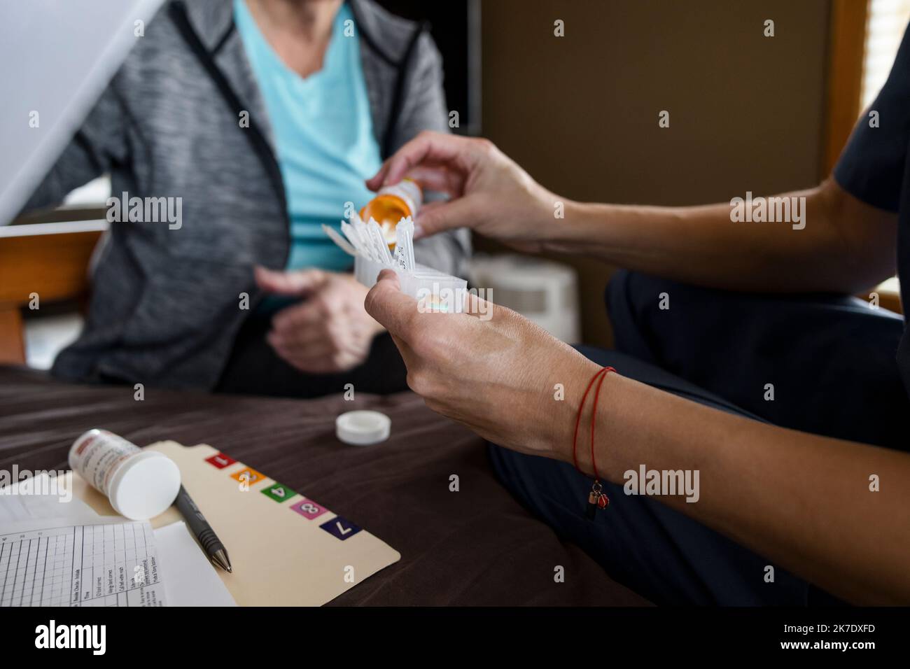 Nurse pouring hi-res stock photography and images - Alamy