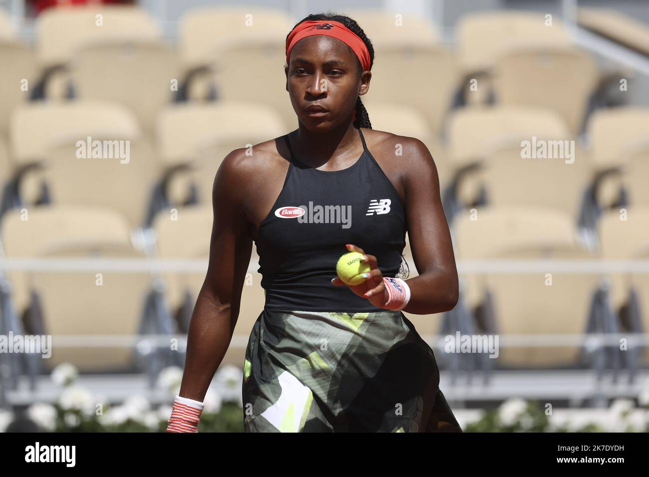 ©Sebastien Muylaert/MAXPPP - Coco Gauff of The United States reacts ...