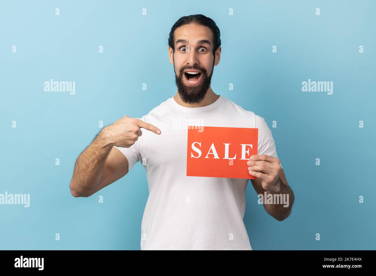 Wow look discounts amazed hi-res stock photography and images - Alamy