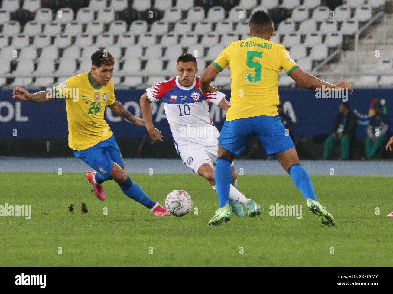 Chile brazil alexis sanchez hi-res stock photography and images - Alamy