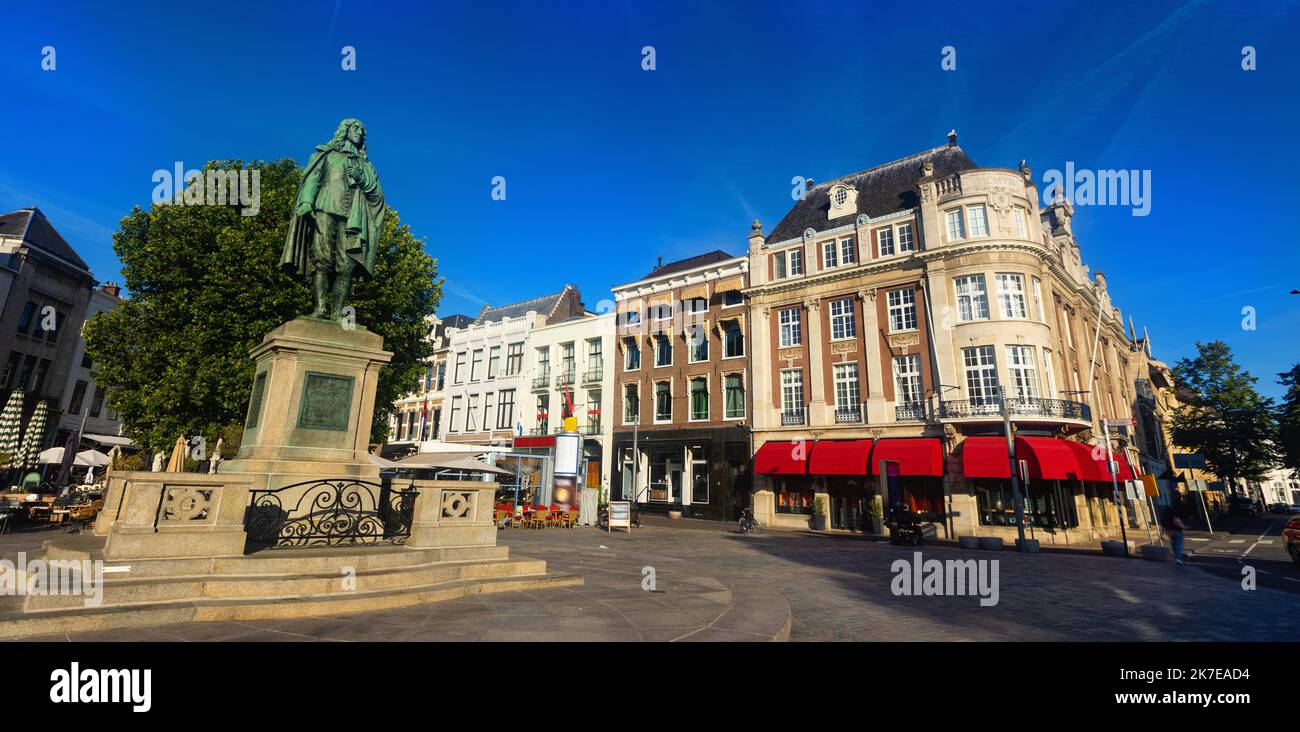 Plaats (Plaza) of Hague during daytime Stock Photo - Alamy