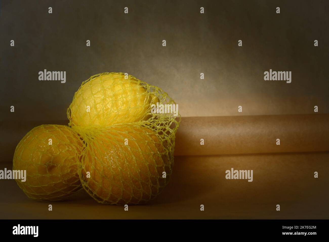 Grid of lemons hi-res stock photography and images - Alamy
