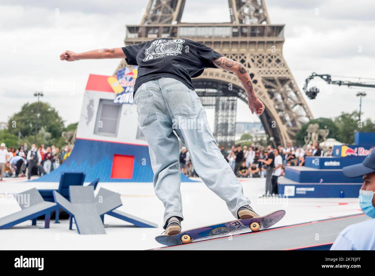 Red bull paris conquest 2021 hi-res stock photography and images - Alamy