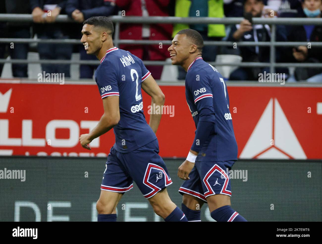 Hakimi et mbappe hi-res stock photography and images - Alamy
