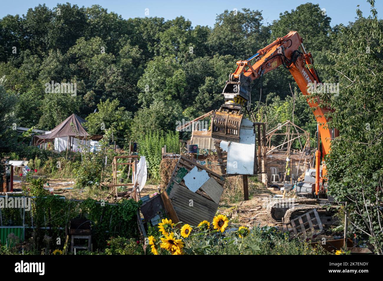 Destruction de terres agricoles hi-res stock photography and images - Alamy