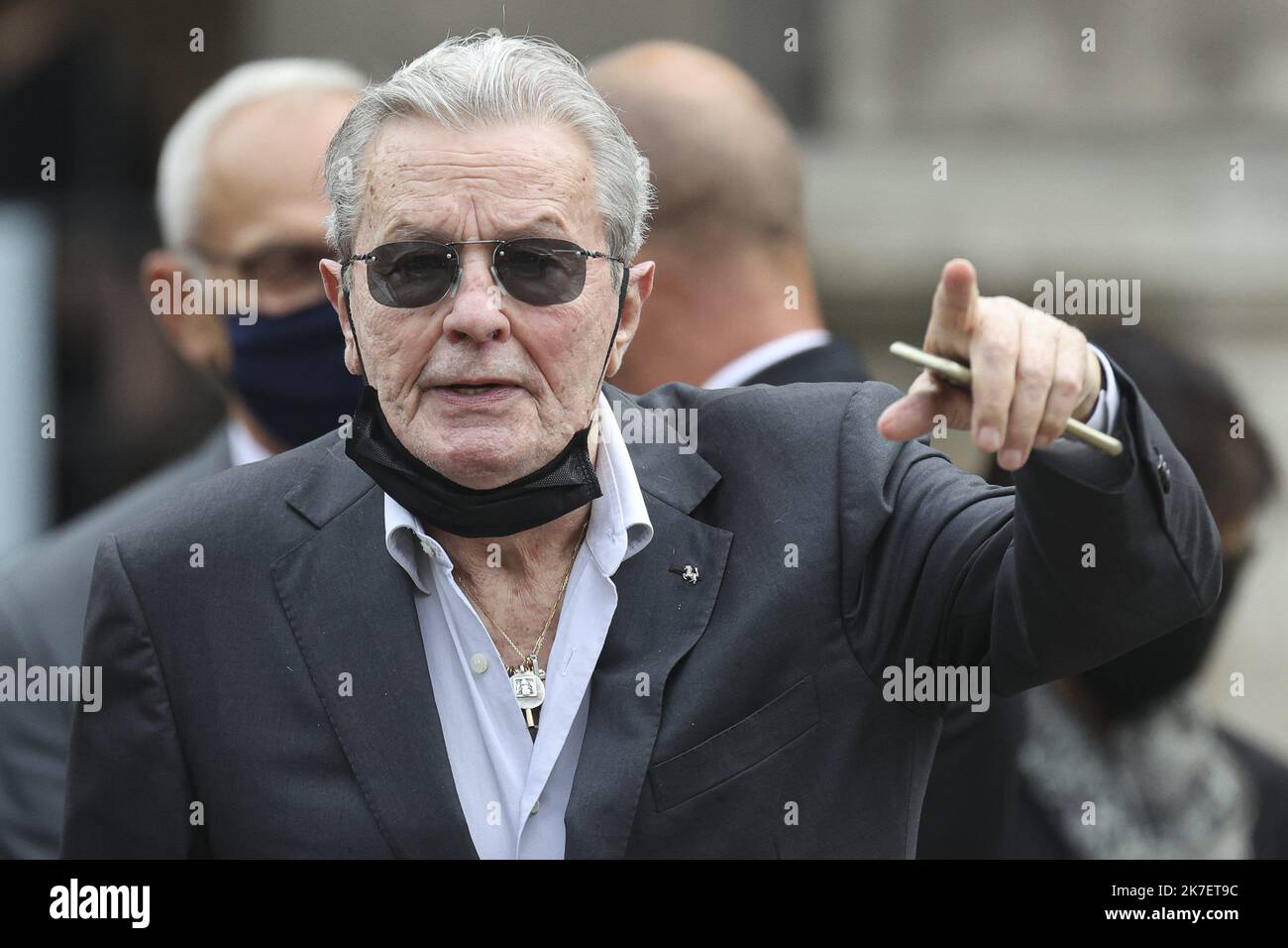 ©Sebastien Muylaert/MAXPPP - French actor Alain Delon arrives for the ...