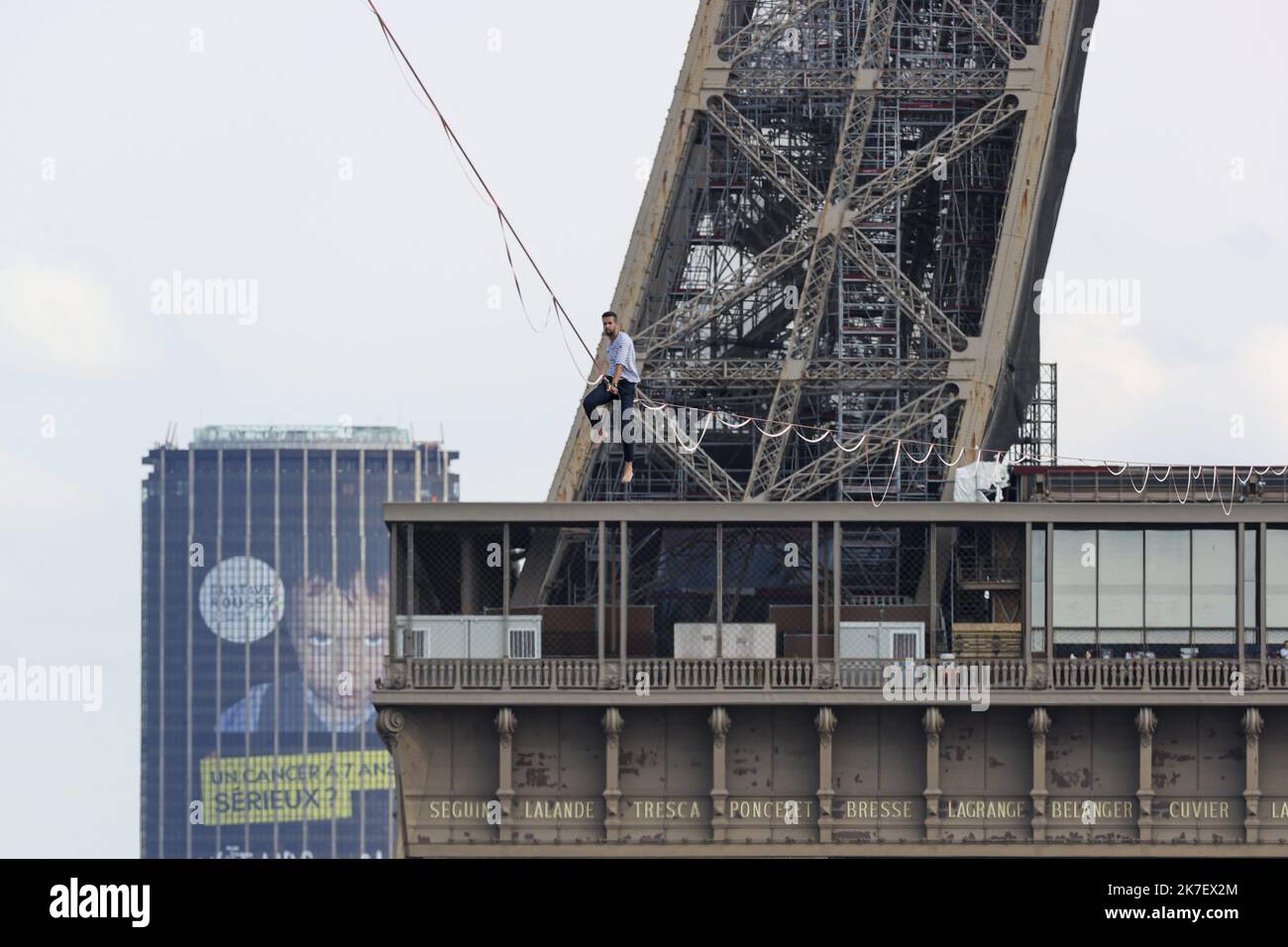 18 metre high hi-res stock photography and images - Alamy