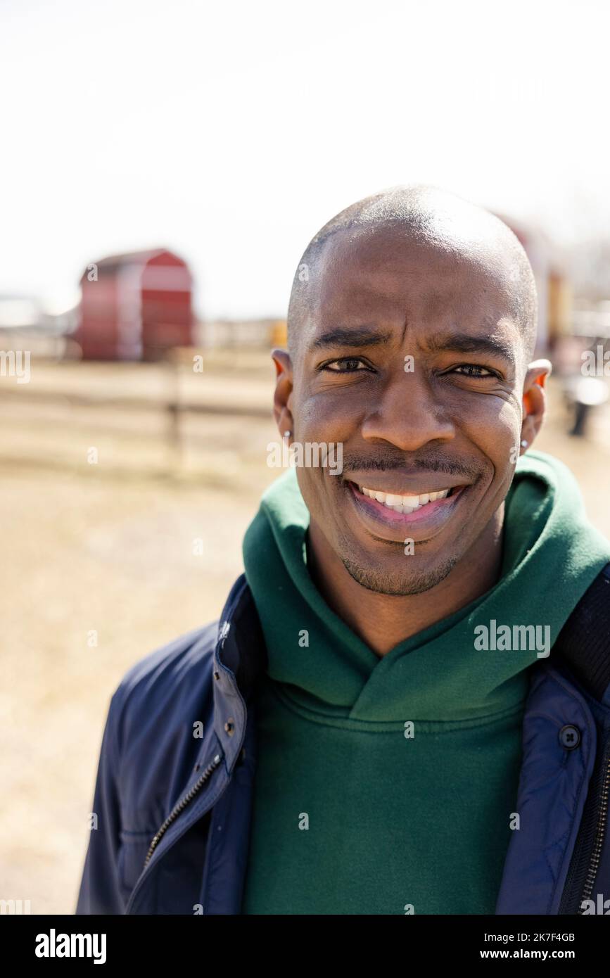 Man shaved head portrait hi-res stock photography and images - Alamy
