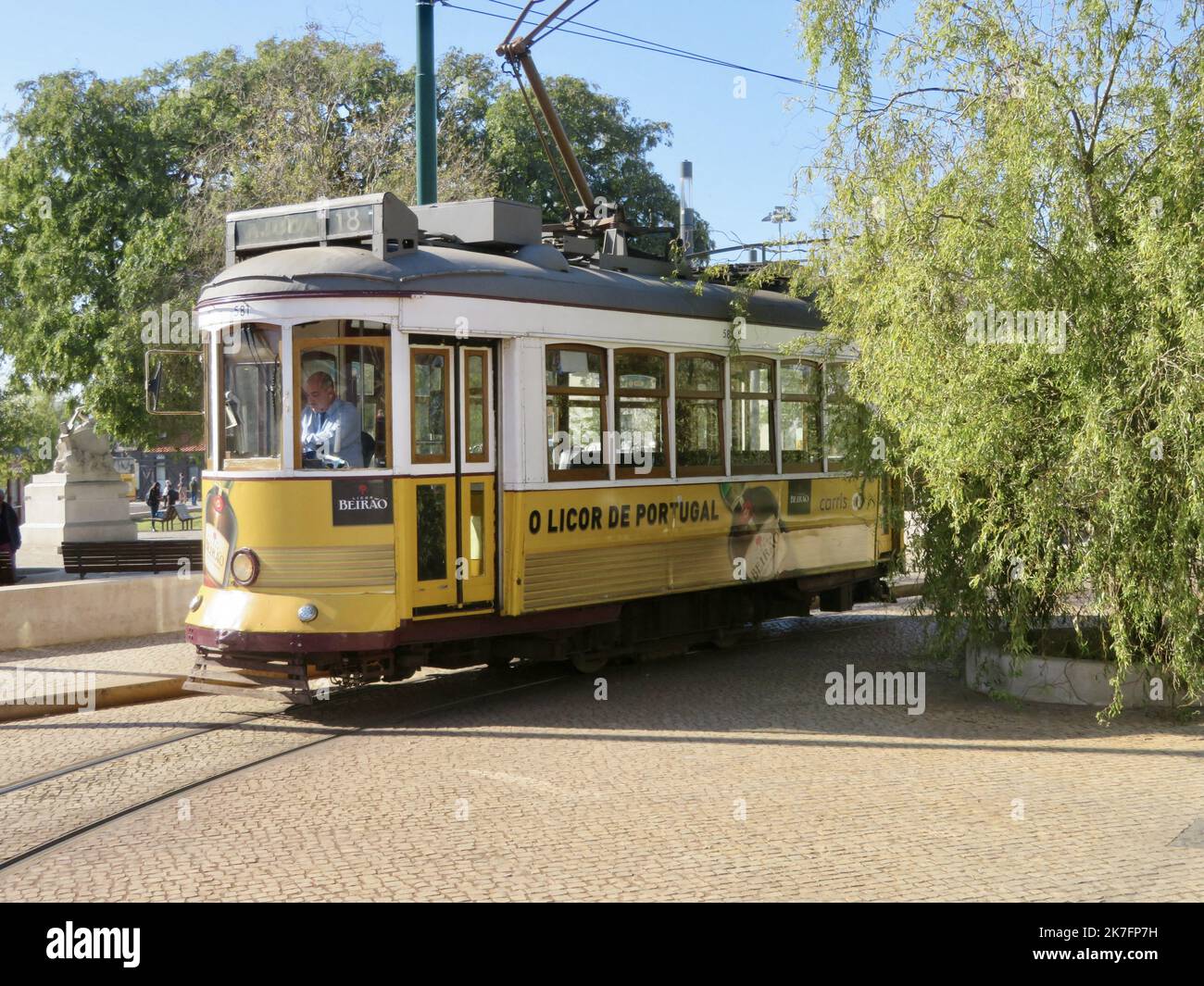 Vieux lisbonne hi-res stock photography and images - Alamy