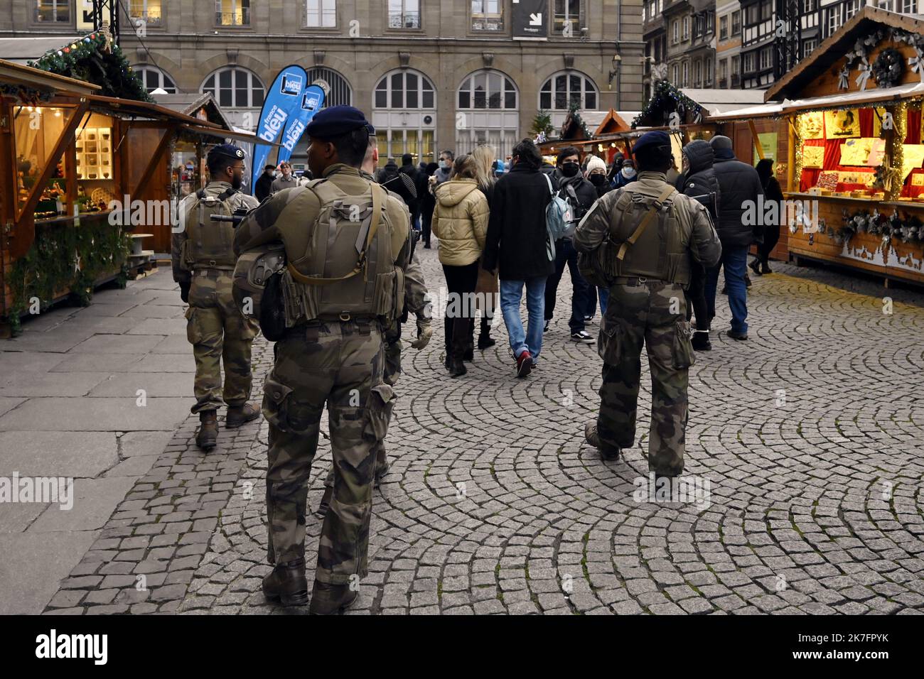 Marche militaire hi-res stock photography and images - Alamy