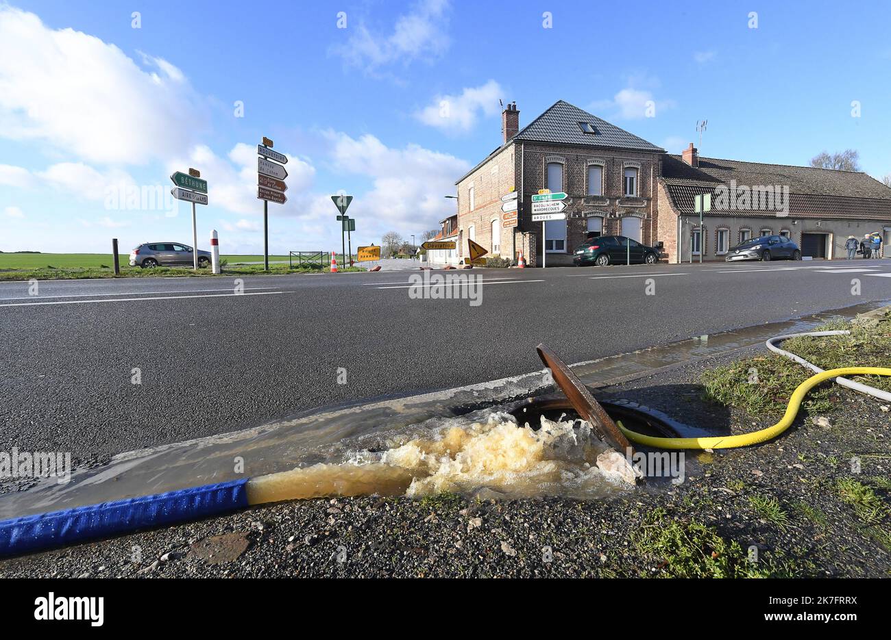 Inondations dans le centre de la france hi-res stock photography and ...