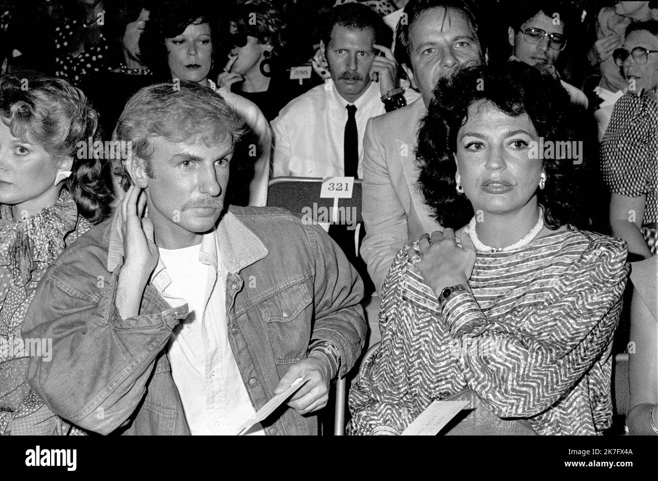 Defile de mode Black and White Stock Photos & Images - Alamy