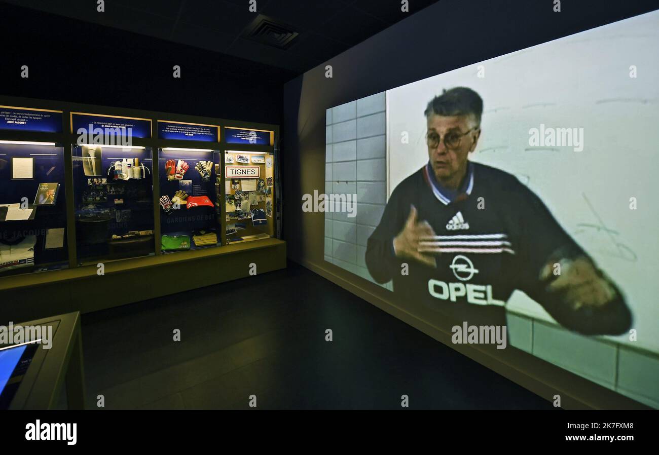 Le centre national du sport hi-res stock photography and images - Alamy
