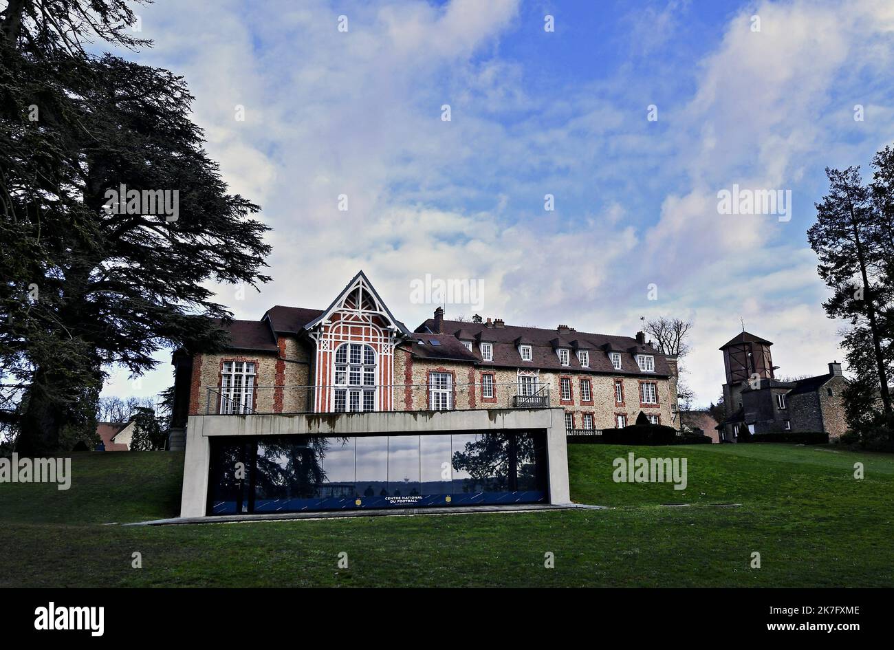 Le centre national du sport hi-res stock photography and images - Alamy