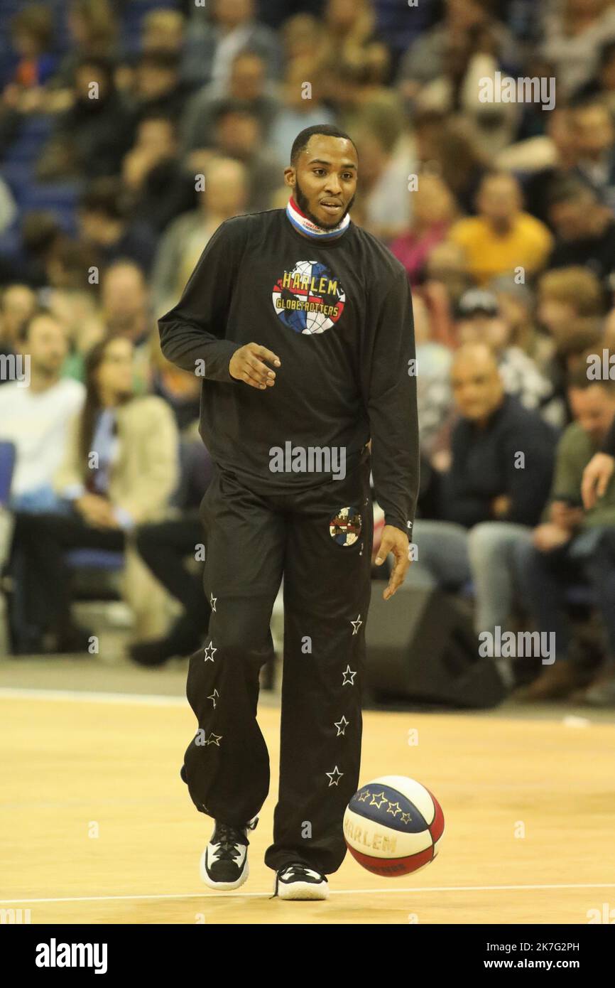 London, UK. 17th Oct, 2022. Harlem Globetrotters World Tour 2022/23 at ...