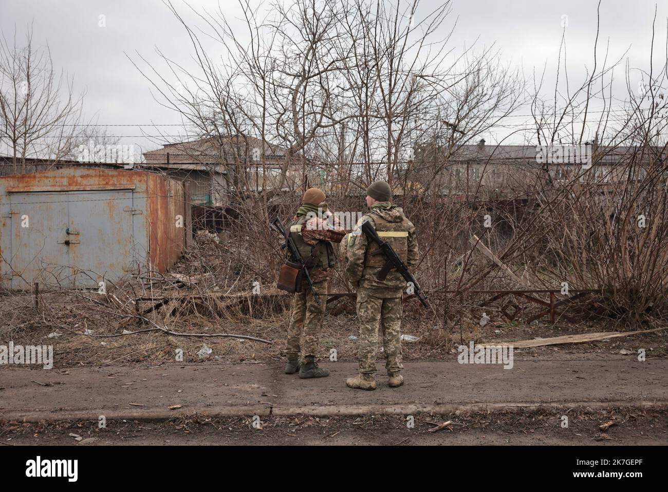 Exploded shells hi-res stock photography and images - Alamy