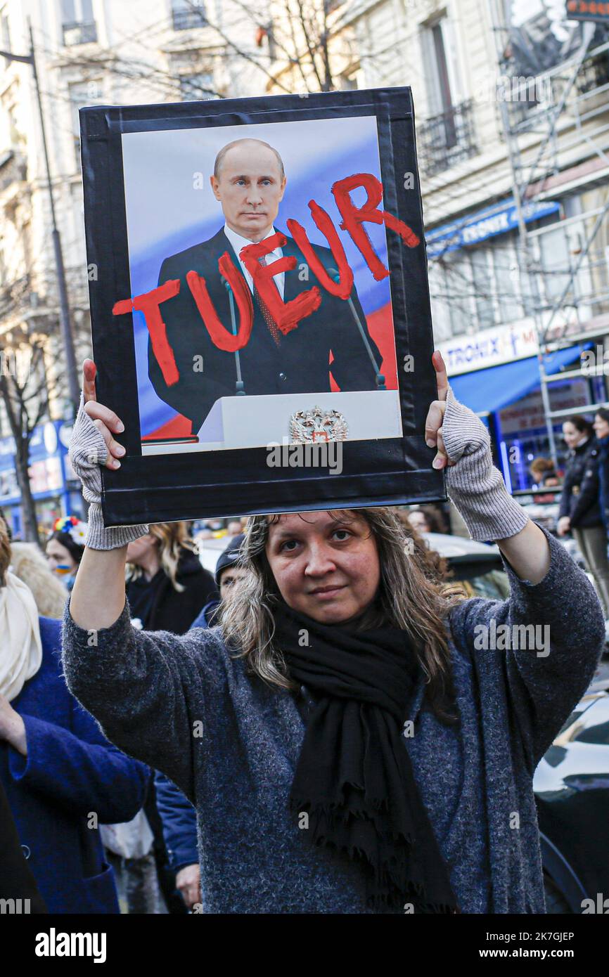 War conflict military protest hi-res stock photography and images - Alamy