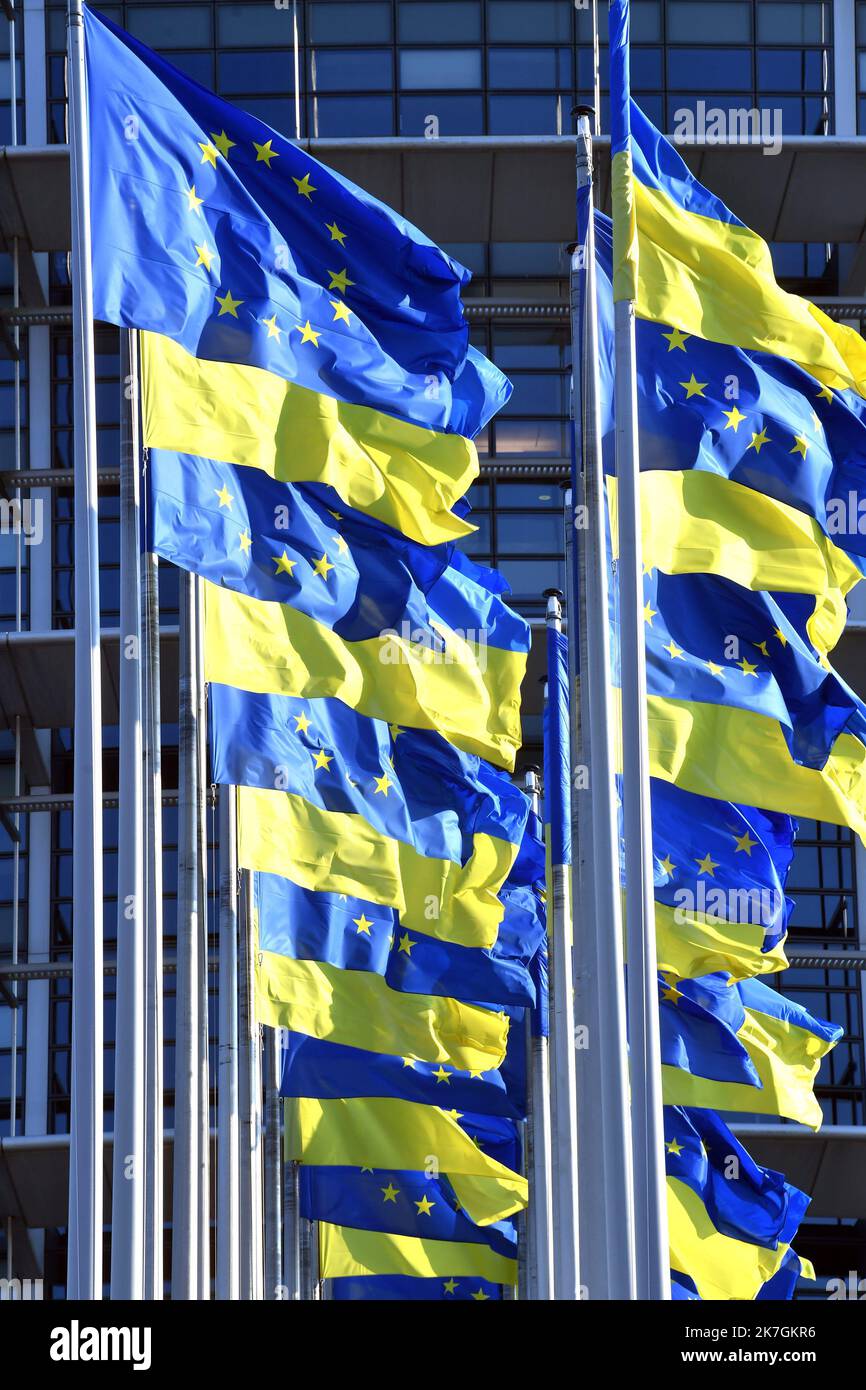 Drapeaux europeen hi-res stock photography and images - Alamy