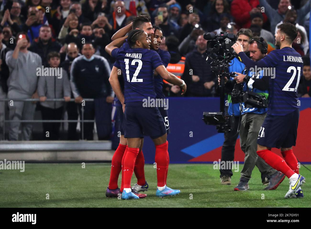 ©Manuel Blondeau/AOP Press/MAXPPP - Olivier Giroud of France celebrates ...