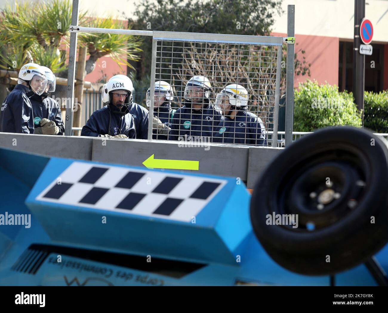 Les f1 marshals hi-res stock photography and images - Alamy