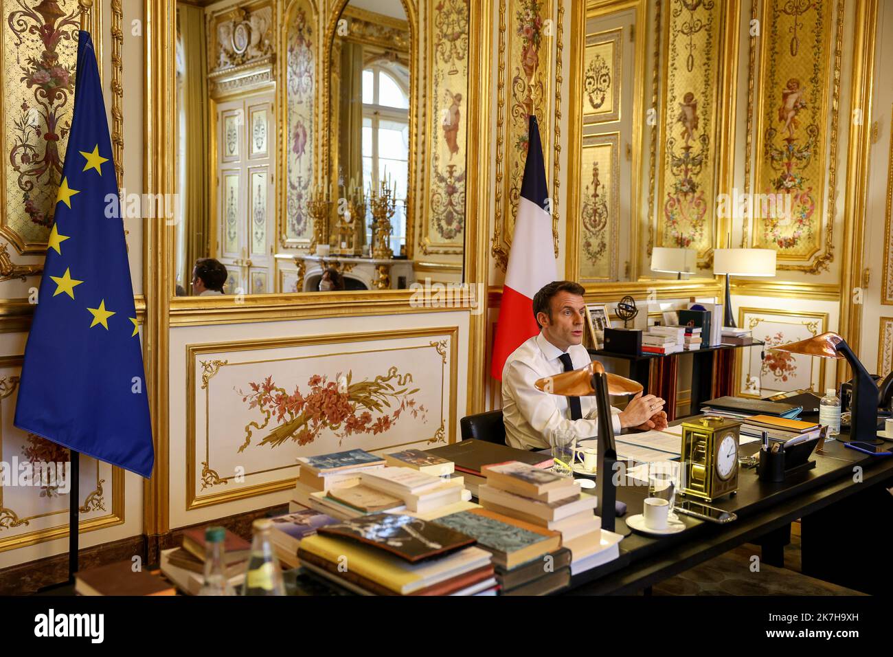 ©PHOTOPQR/VOIX DU NORD/PASCAL BONNIERE ; ** ARCHIVES ** EMMANUEL MACRON ...