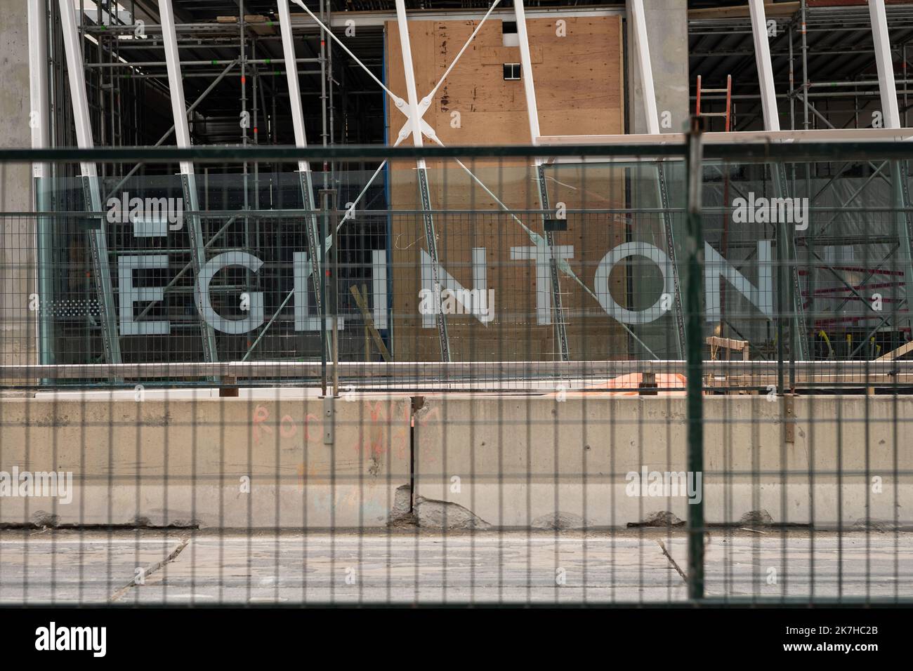 Eglinton station sign hi-res stock photography and images - Alamy