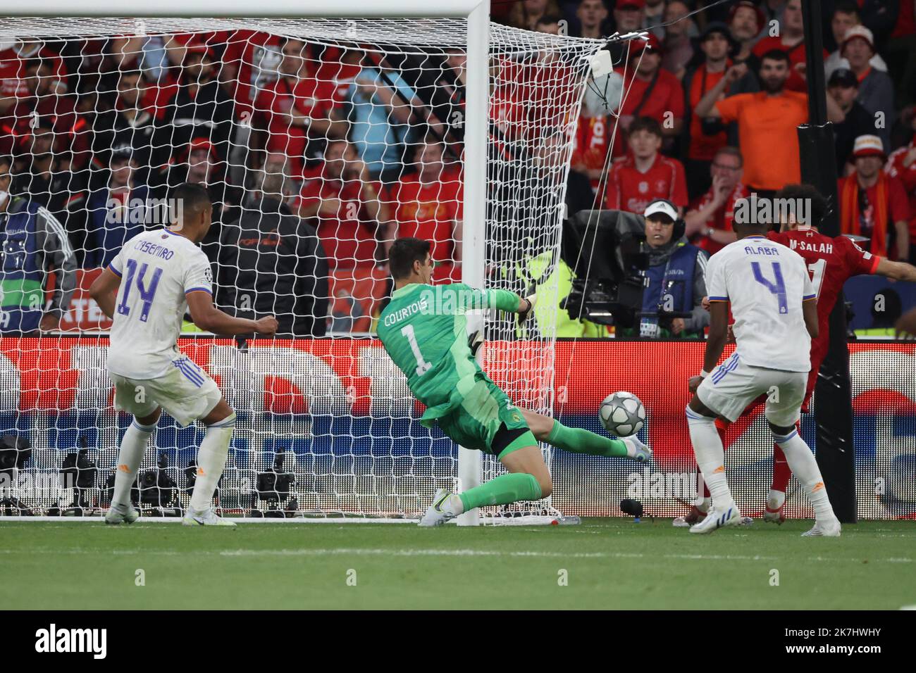 Thibaut courtois du real madrid hi-res stock photography and images - Alamy